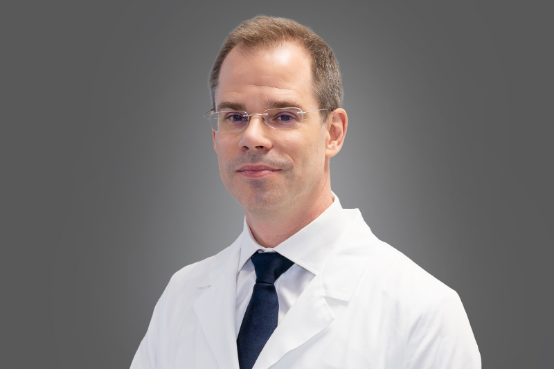 Csicsenkov Péter, dr.